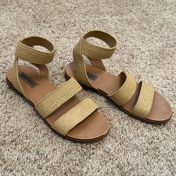 Steve Madden | Shoes | Steve Madden Sandel Lightly Worn | Poshmark